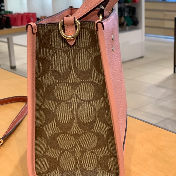 Coach | Bags | Nwt Coach Dempsey Leather Tote 22 With Creature Patches ...